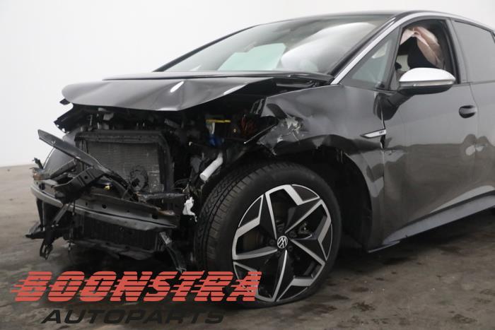 Volkswagen ID.3 First, Life, Pro 58 kWh Salvage vehicle (2020, Gray)