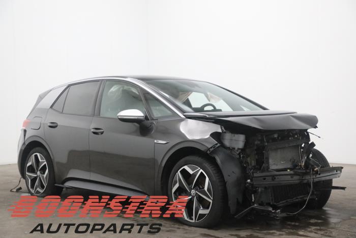 Volkswagen ID.3 First, Life, Pro 58 kWh Salvage vehicle (2020, Gray)