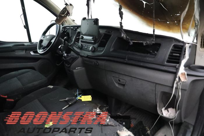 Ford Transit Custom 2.0 TDCi 16V Eco Blue 130 Vehículo de desguace ...