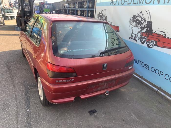 Peugeot 306 1.6i XR,XT,ST Salvage vehicle (2000, Red)