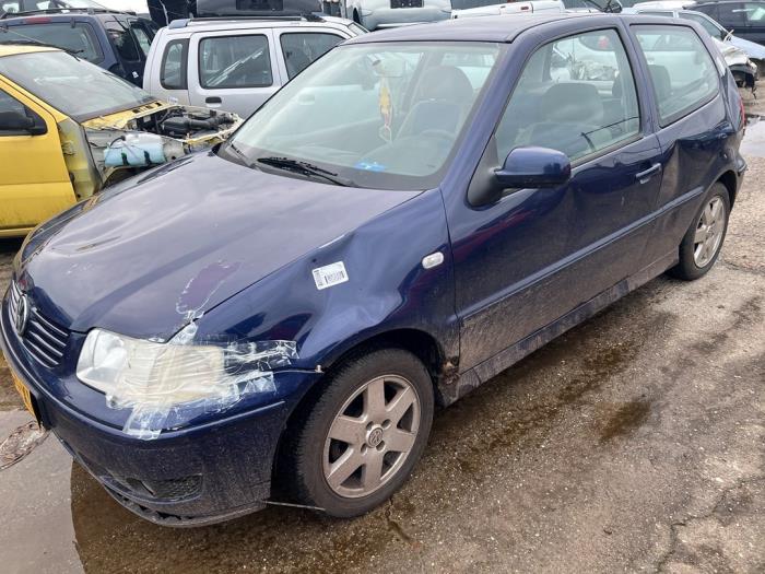Volkswagen Polo III 1.4 16V 75 Salvage vehicle (2000, Blue)