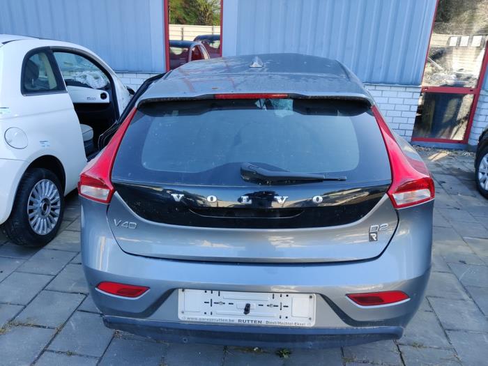 Volvo V40 1.6 D2 Salvage vehicle (2015, Gray)