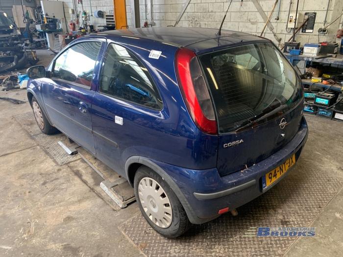 Opel Corsa C 1.2 16V Salvage vehicle (2004, Blue)