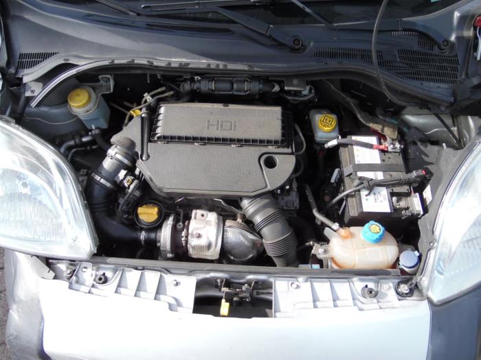 Citroen Nemo 1.3 HDi 75 Épave (2011, Gris)