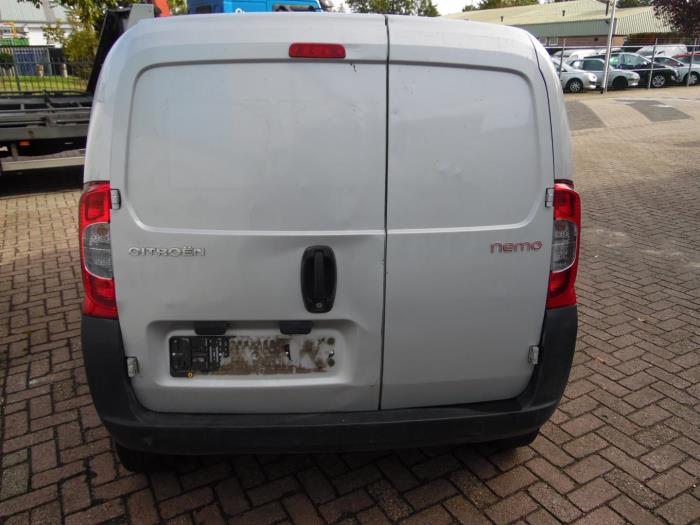 Citroen Nemo 1.3 HDi 75 Épave (2011, Gris)