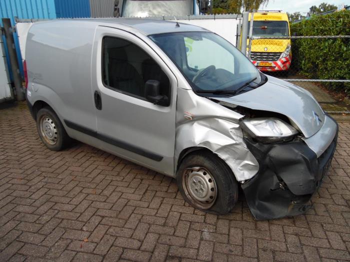 Citroen Nemo 1.3 HDi 75 Épave (2011, Gris)