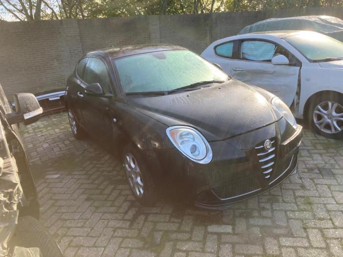 Alfa Romeo MiTo 1.4 16V Salvage vehicle (2009, Black)