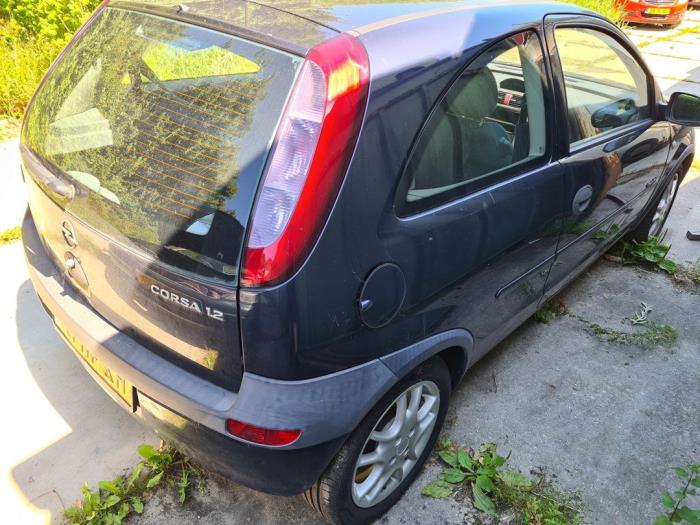 Opel Corsa C 1.2 16V Salvage vehicle (2001, Blue)