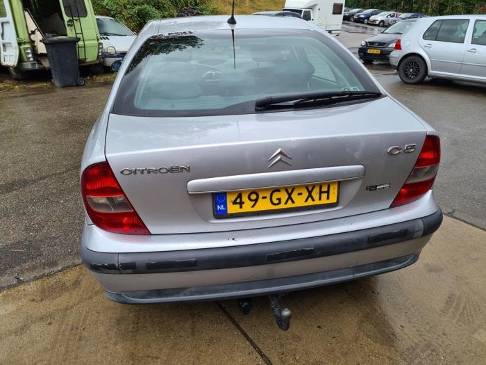 Citroen C5 Berline 2.0 16V Salvage vehicle (2001, Gray)