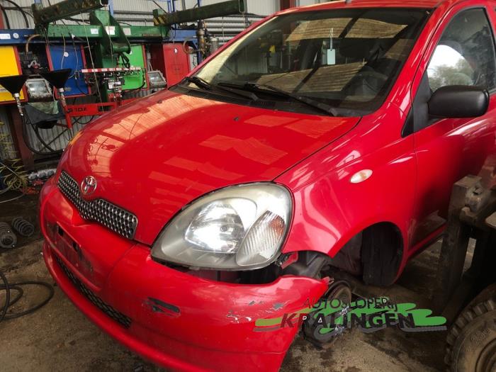 Toyota Yaris 1.3 16V VVT-i Salvage vehicle (2000, Red)
