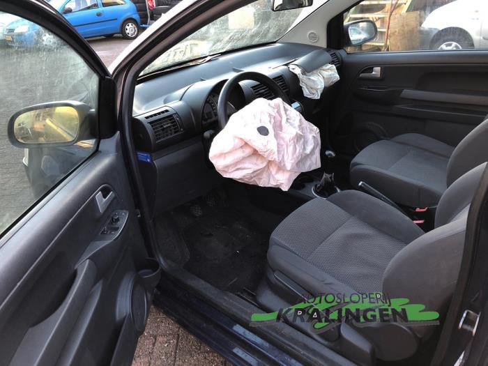 Volkswagen Fox 1.2 Salvage vehicle (2006, Blue)
