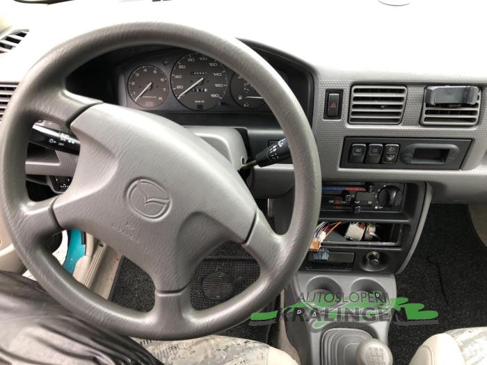 Mazda Demio 1.3 16V Occasion (1998, Vert)