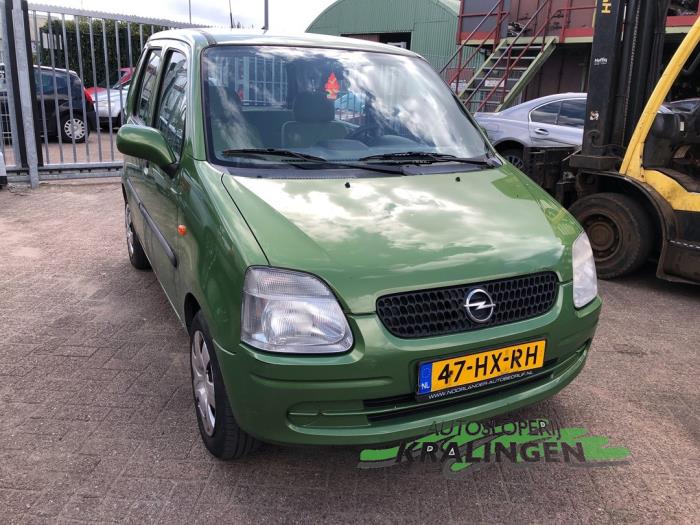 Opel Agila 1.2 16V Occasion (2002, Green)