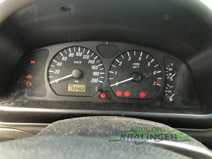 Opel Agila 1.2 16V Occasion (2002, Green)