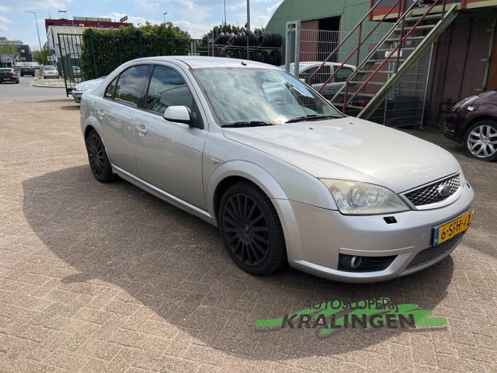 Ford Mondeo III 3.0 V6 24V ST220 Occasion (2003, Gris)