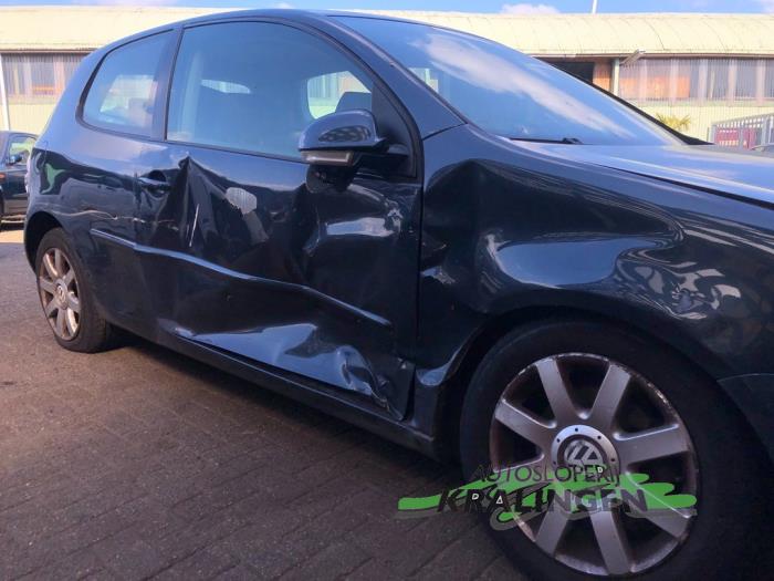 Volkswagen Golf V 2.0 TDI 16V Damaged vehicle (2006, Blue)