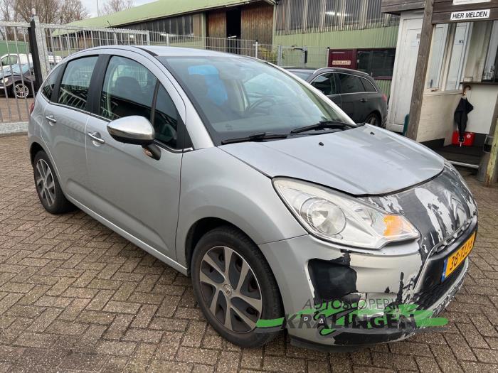 Citroen C3 1.6 HDi 92 Voiture accidentée (2012, Gris)