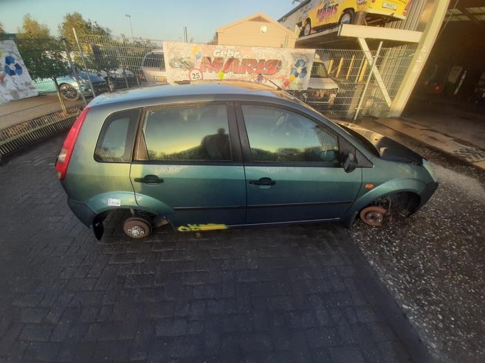 Ford Fiesta 5 1.4 16V Épave (2002, Bleu)