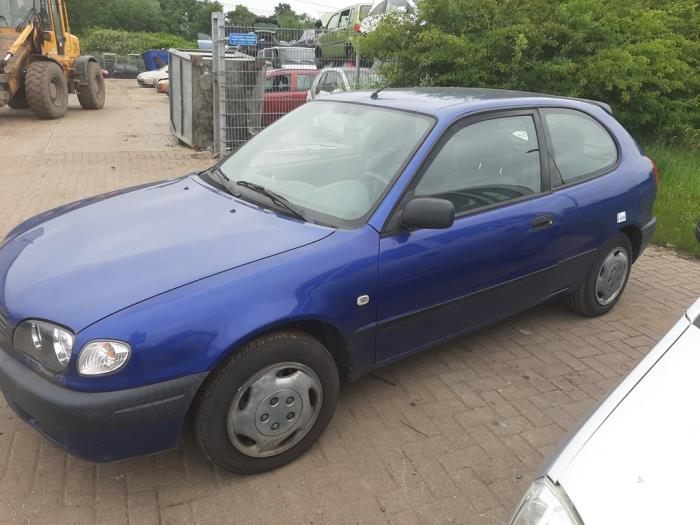 Toyota Corolla 1.4 16V VVT-i Salvage vehicle (2000, Blue)