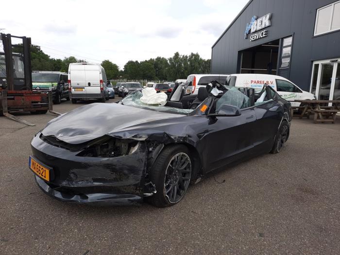 Tesla Model 3 Salvage vehicle (2024) Auto Bek | ProxyParts.com