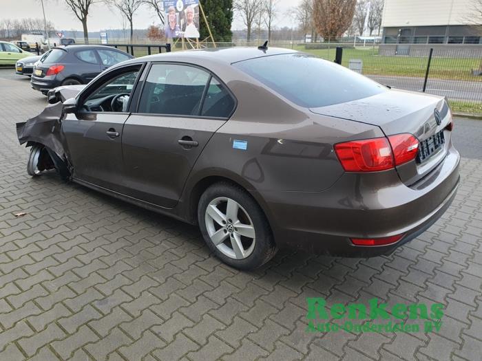 Volkswagen Jetta IV 1.6 TDI 16V Salvage vehicle (2012, Brown)