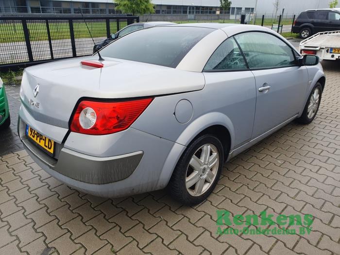 Renault Megane II CC 2.0 16V Salvage vehicle (2004, Beige)