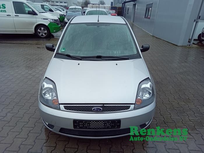 Ford Fiesta 5 1.6 16V Vehículo de desguace (2002, Plateado)