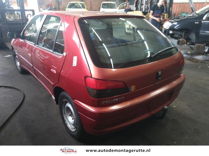 Peugeot 306 1.6i XR,XT,ST Salvage vehicle (1999, Red)