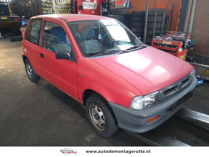 Suzuki Alto 1.0 GA,GL Salvage vehicle (2000, Red)