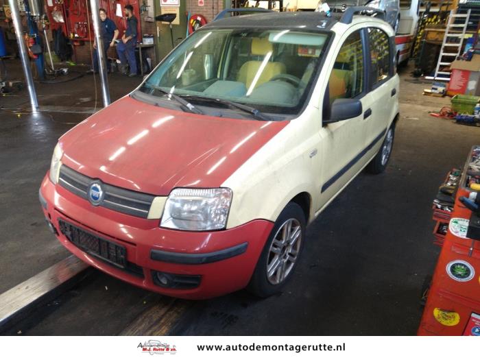 Fiat Panda 1.2 Fire Épave (2005, Jaune)