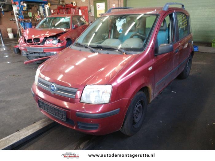Fiat Panda 1.2 Fire Épave (2004, Rouge)