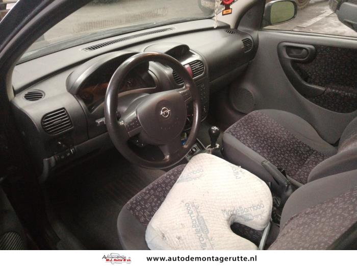 Opel Corsa C 1.2 16V Salvage vehicle (2001, Blue)