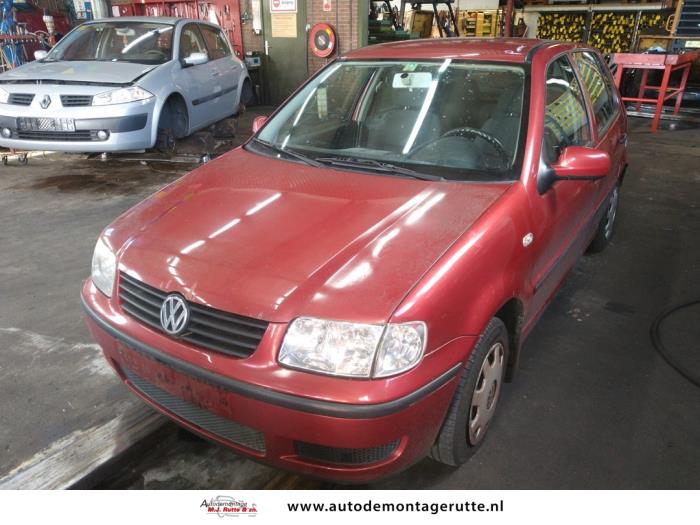 Volkswagen Polo III 1.4 Salvage vehicle (2000, Red)