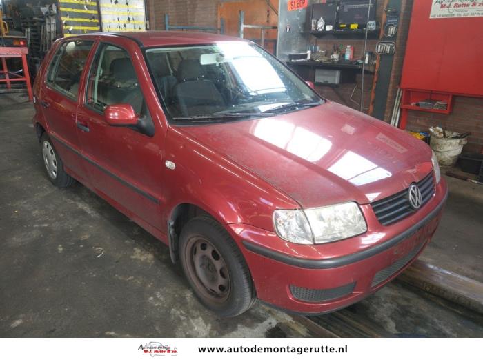 Volkswagen Polo III 1.4 Salvage vehicle (2000, Red)