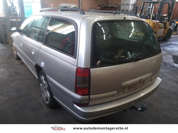 Opel Omega B Caravan 2.2 16V Salvage vehicle (2000, Gray)