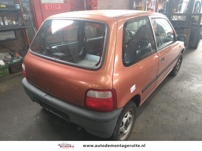 Suzuki Alto 1.0 GA,GL Salvage vehicle (2000, Orange)