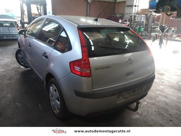 Citroen C4 Berline 1.6 16V Salvage vehicle (2005, Gray)