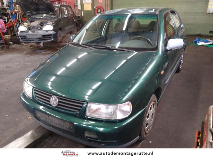Volkswagen Polo III 1.6i 75 Salvage vehicle (1999, Green)
