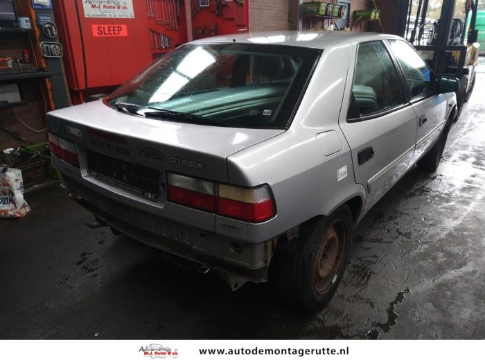 Citroen Xantia 1.8i X,SX,Harmonie,Sensation 16V Salvage vehicle (2001, Gray)