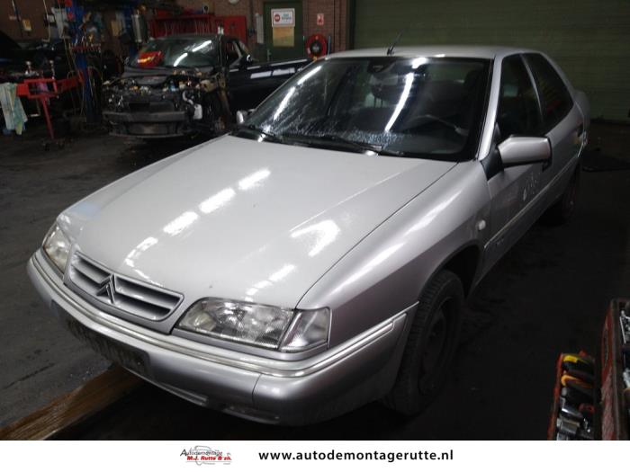 Citroen Xantia 1.8i X,SX,Harmonie,Sensation 16V Salvage vehicle (2001, Gray)
