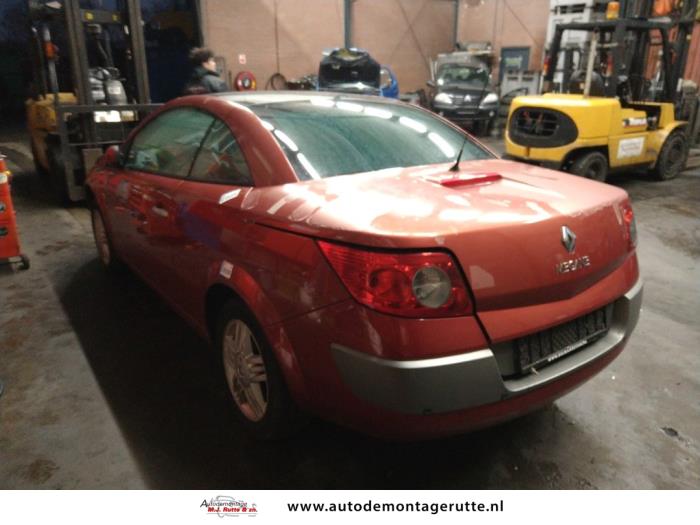 Renault Megane II CC 1.9 dCi 120 Épave (2005, Rouge)