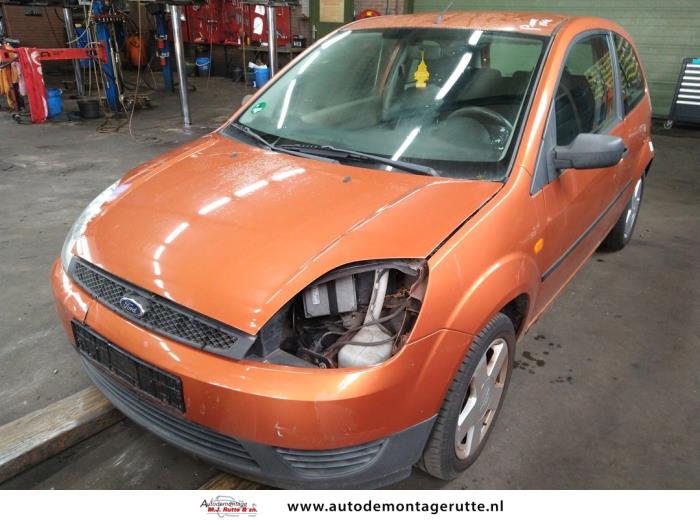 Ford Fiesta 5 1.25 16V Salvage vehicle (2003, Brown)