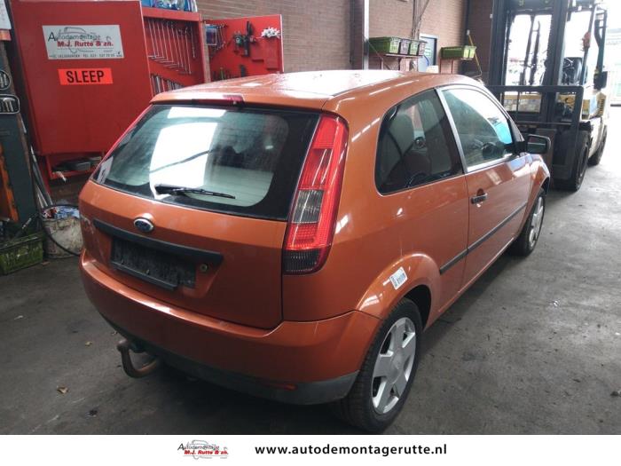 Ford Fiesta 5 1.25 16V Salvage vehicle (2003, Brown)