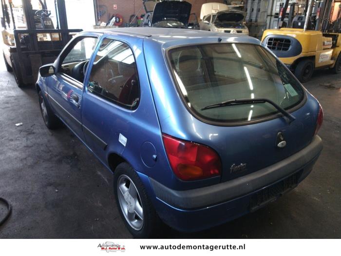 Ford Fiesta 4 1.3i Salvage vehicle (2002, Blue)