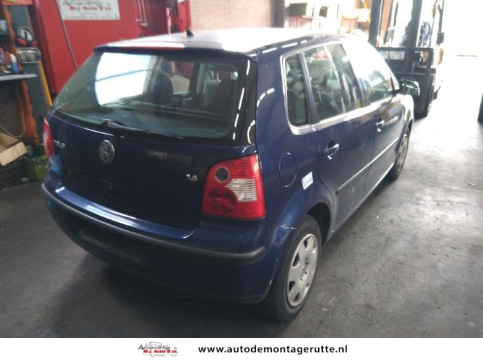 Volkswagen Polo IV 1.4 16V Salvage vehicle (2002, Blue)