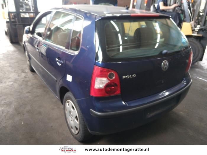 Volkswagen Polo IV 1.4 16V Salvage vehicle (2002, Blue)