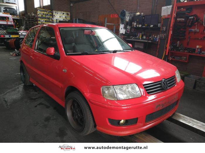 Volkswagen Polo III 1.4 Salvage vehicle (2000, Red)
