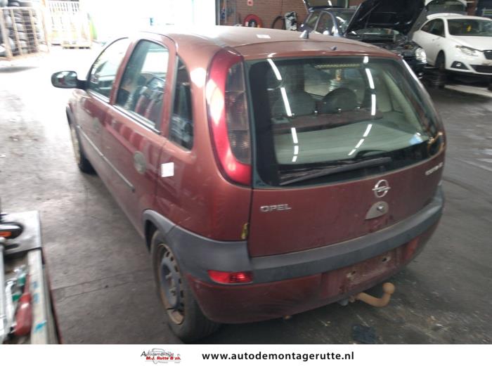 Opel Corsa C 1.2 16V Salvage vehicle (2001, Red)