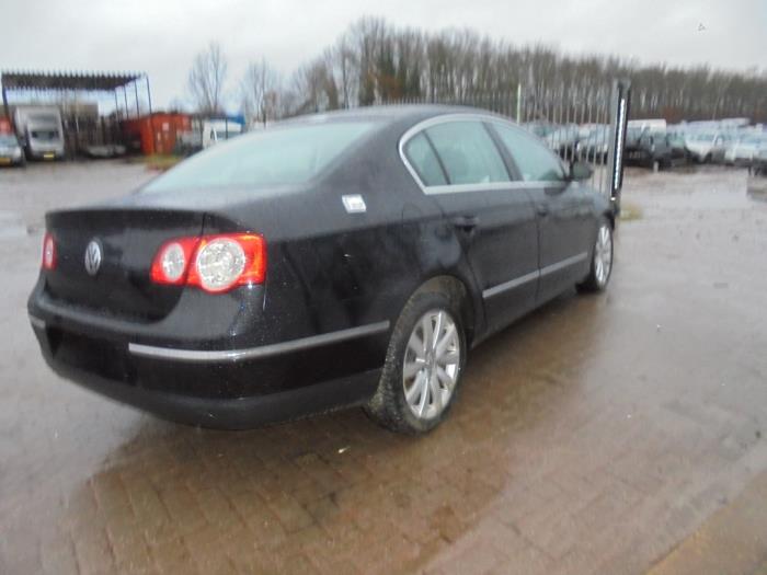 Volkswagen Passat 1.9 TDI Épave (2005, Noir) Boels Autodemontage