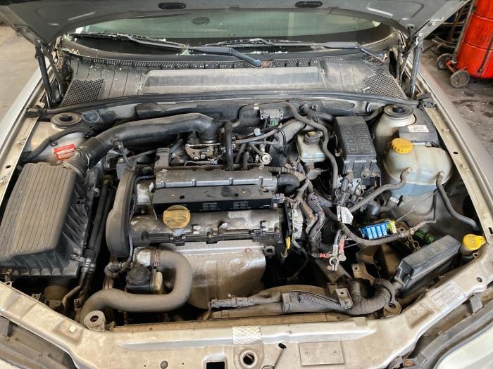 Opel Vectra B 1.6 16V Ecotec Salvage vehicle (2000, Gray)